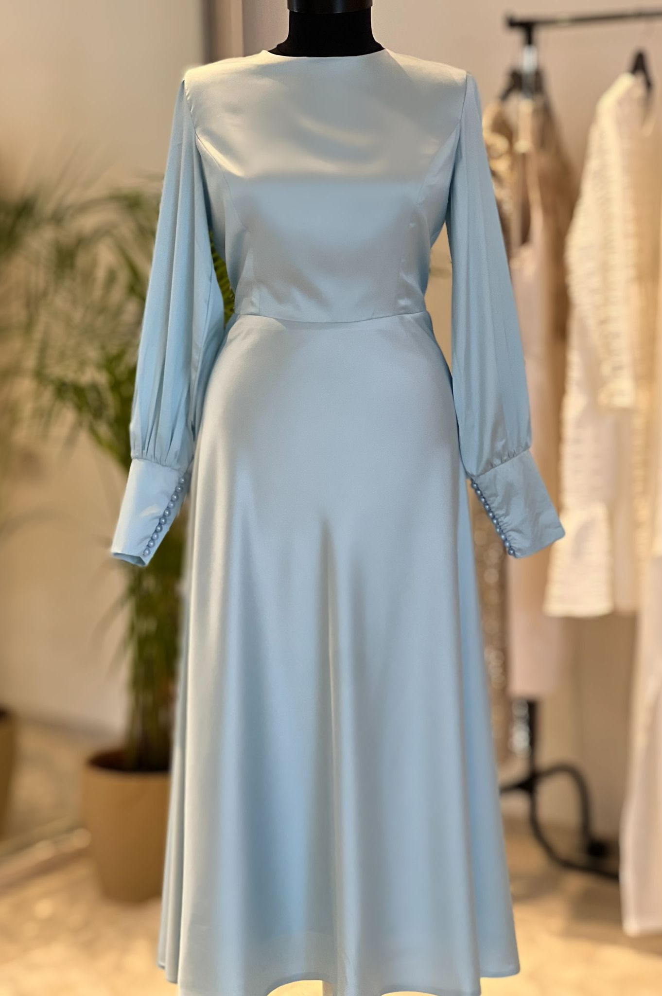 ROCHIE BLEU ELLE, maneci lungi cu manseta si nasturi perla, midi, satin